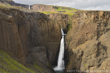 What is a waterfall? Waterfall photograph: geography photo with ...